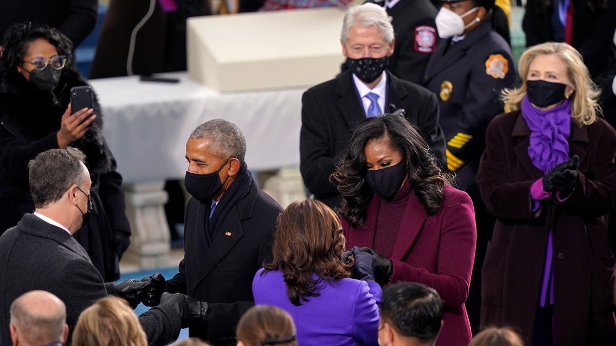 Tonos de púrpura: por qué tantas iban del mismo color durante la toma ...