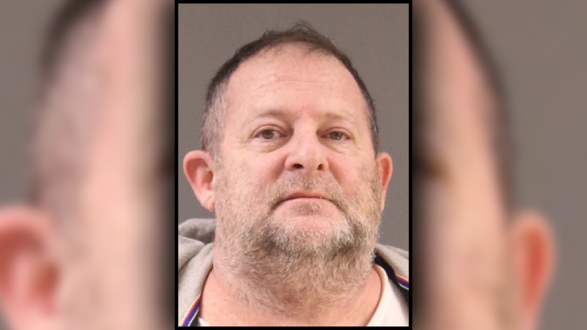 Acusan a Patrick Heron, un policía de Philadelphia de acoso sexual de ...