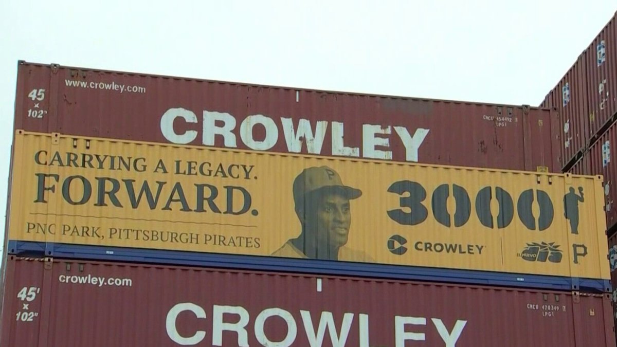 Llegan piezas de la exhibición “Tres Mil” de Roberto Clemente en ruta a ...