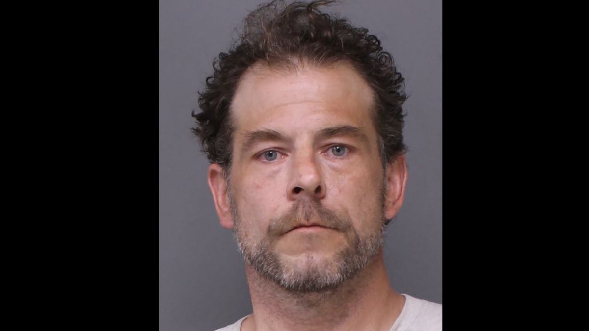 Christopher O’Neill acusado por material pornográfico – Telemundo 62